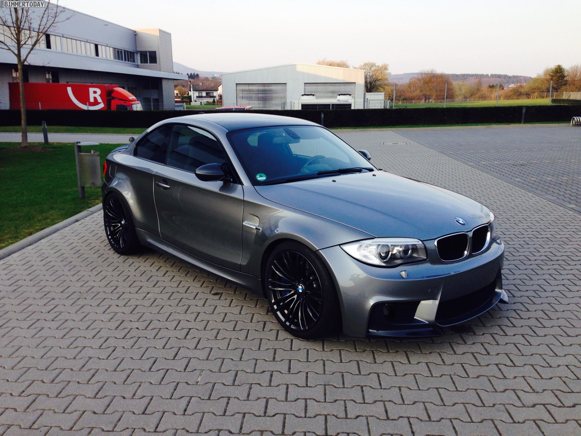 BMW 118d morphs into a V10 beast... | MontrealRacing.com