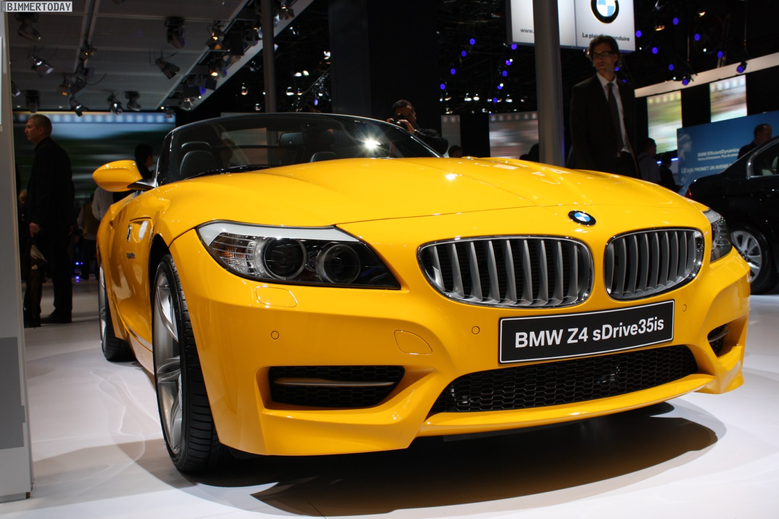 Paris 2010: Der BMW Z4 sDrive35is Pure Edition in Atacama Gelb